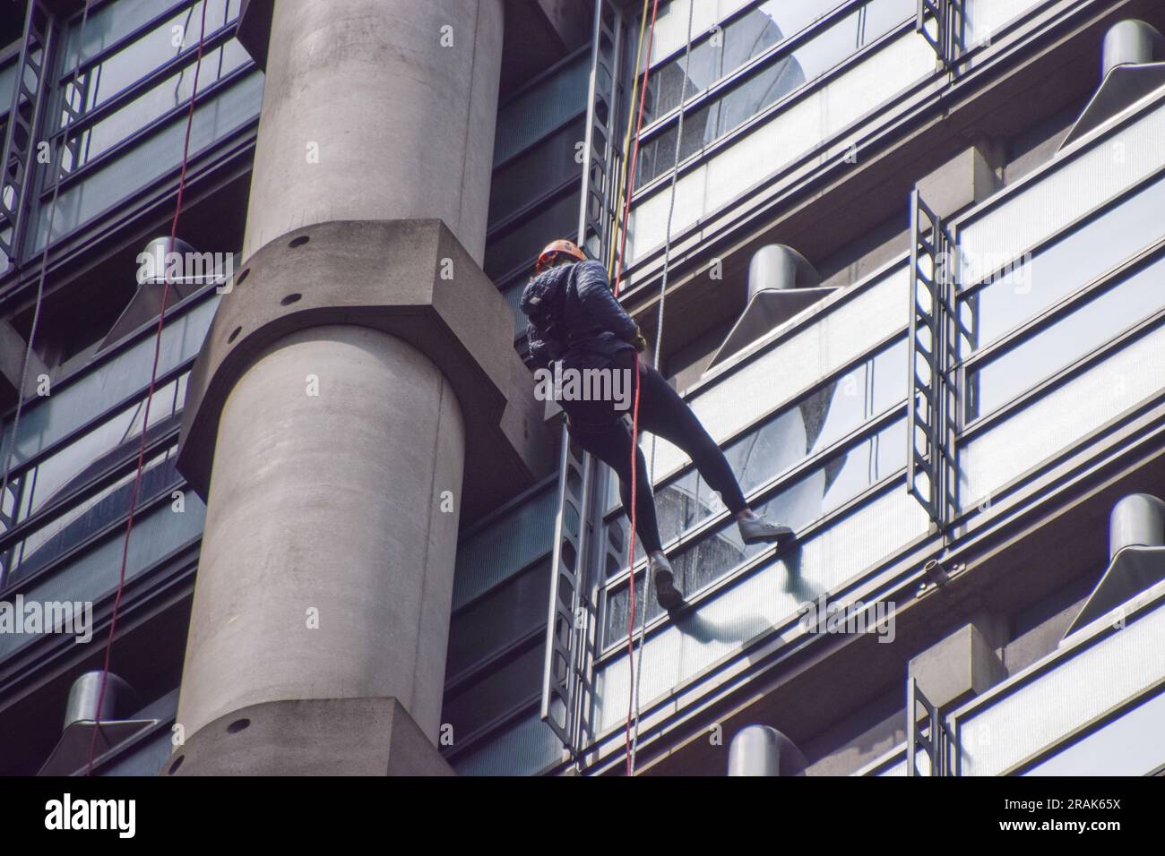Lord mayors appeal abseil challenge hi-res stock photography and images ...