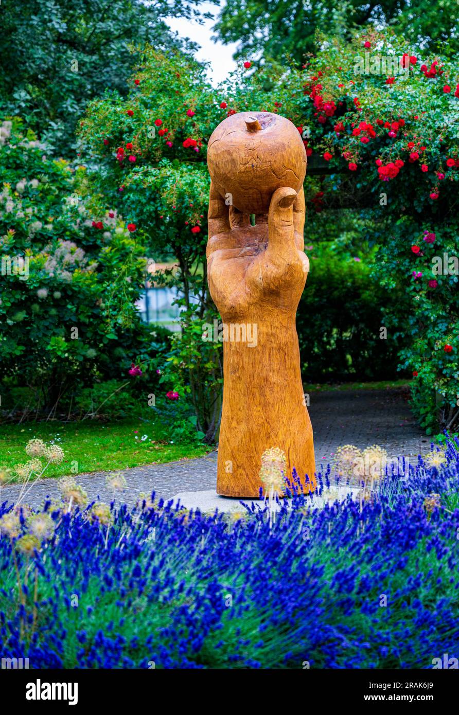 Grantham, Lincolnshire, UK. 4th July 2023. A recently unveiled ...