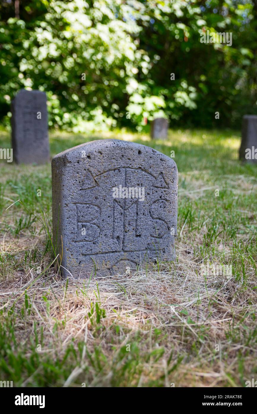 Historical boundary marker hi-res stock photography and images - Alamy