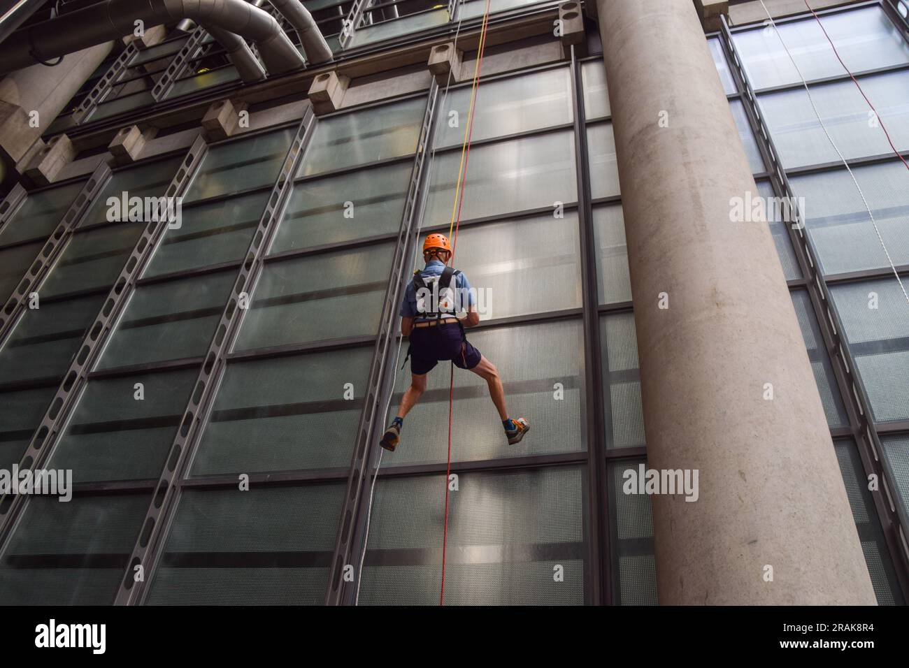 Lord mayors appeal abseil challenge hi-res stock photography and images ...