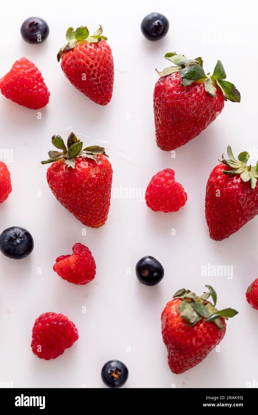 Raspberry blueberry strawberry fruits hi-res stock photography and ...