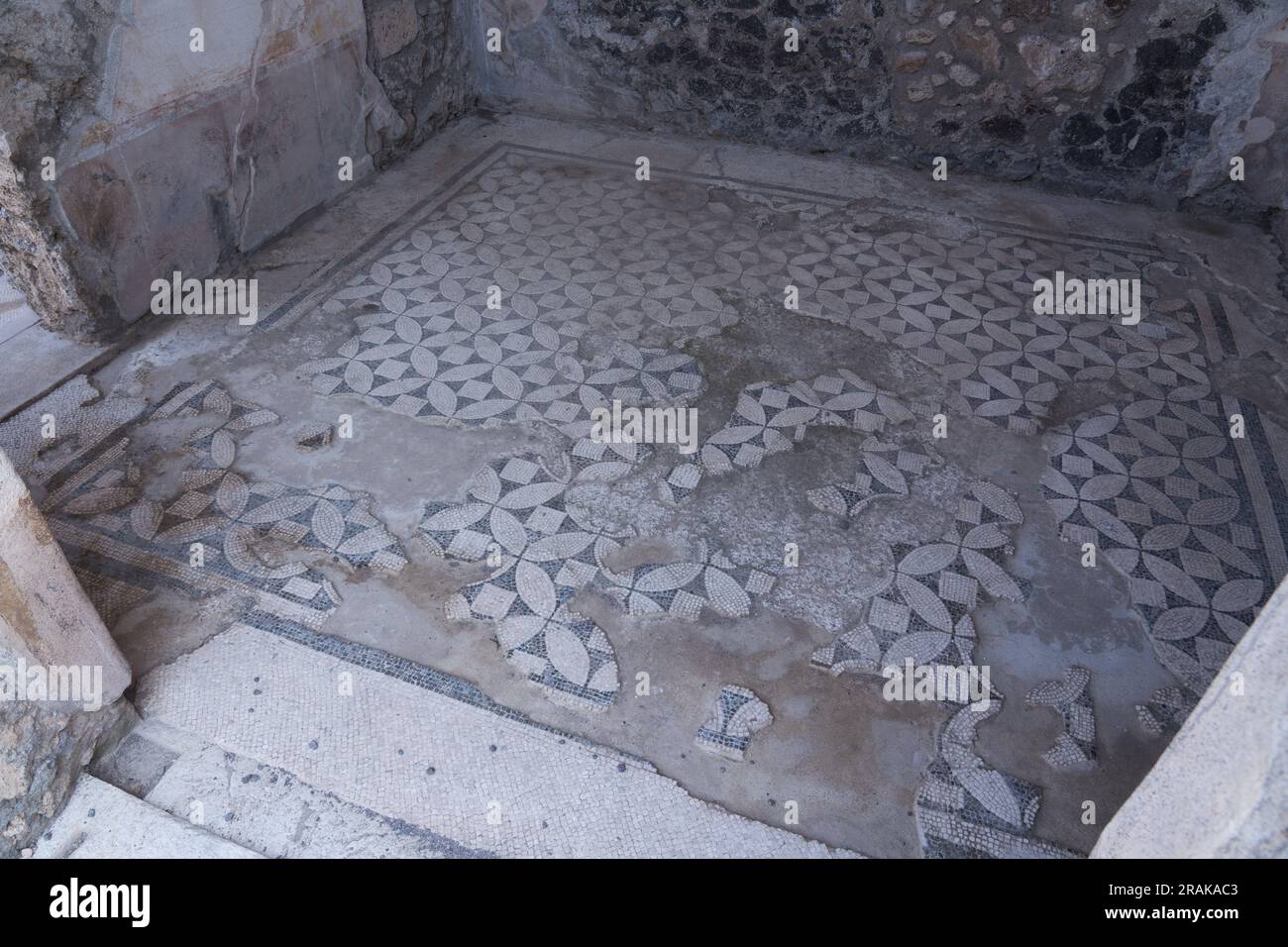 Pompeii floor tiles hi-res stock photography and images - Alamy