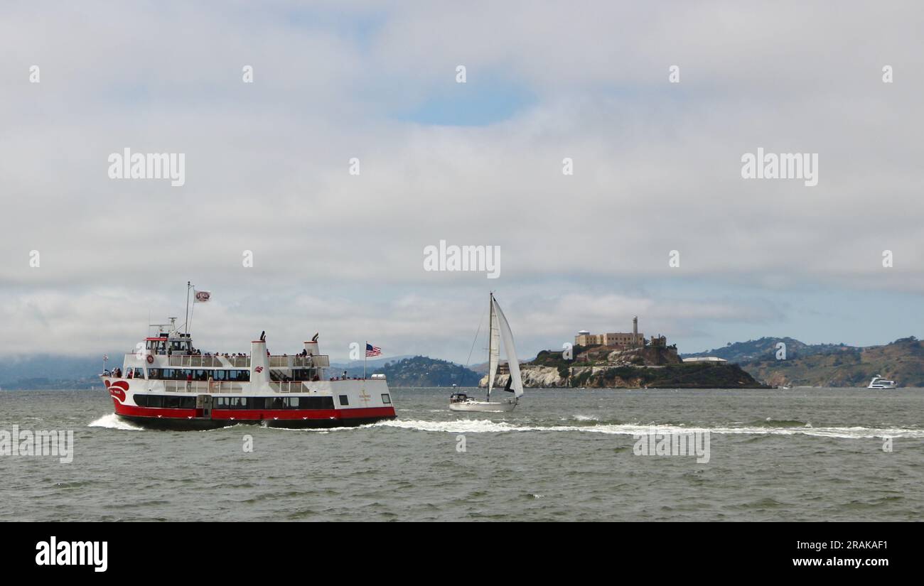 Alcatraz tour boat hi-res stock photography and images - Alamy
