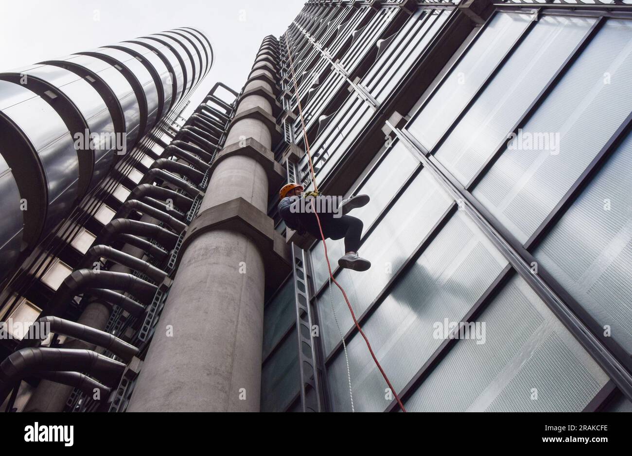 Leadenhall building and the gherkin side by side hi-res stock ...