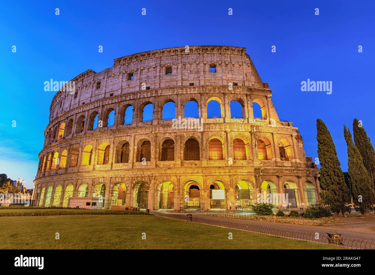 Rome Italy night city skyline at Rome Colosseum empty nobody Stock ...