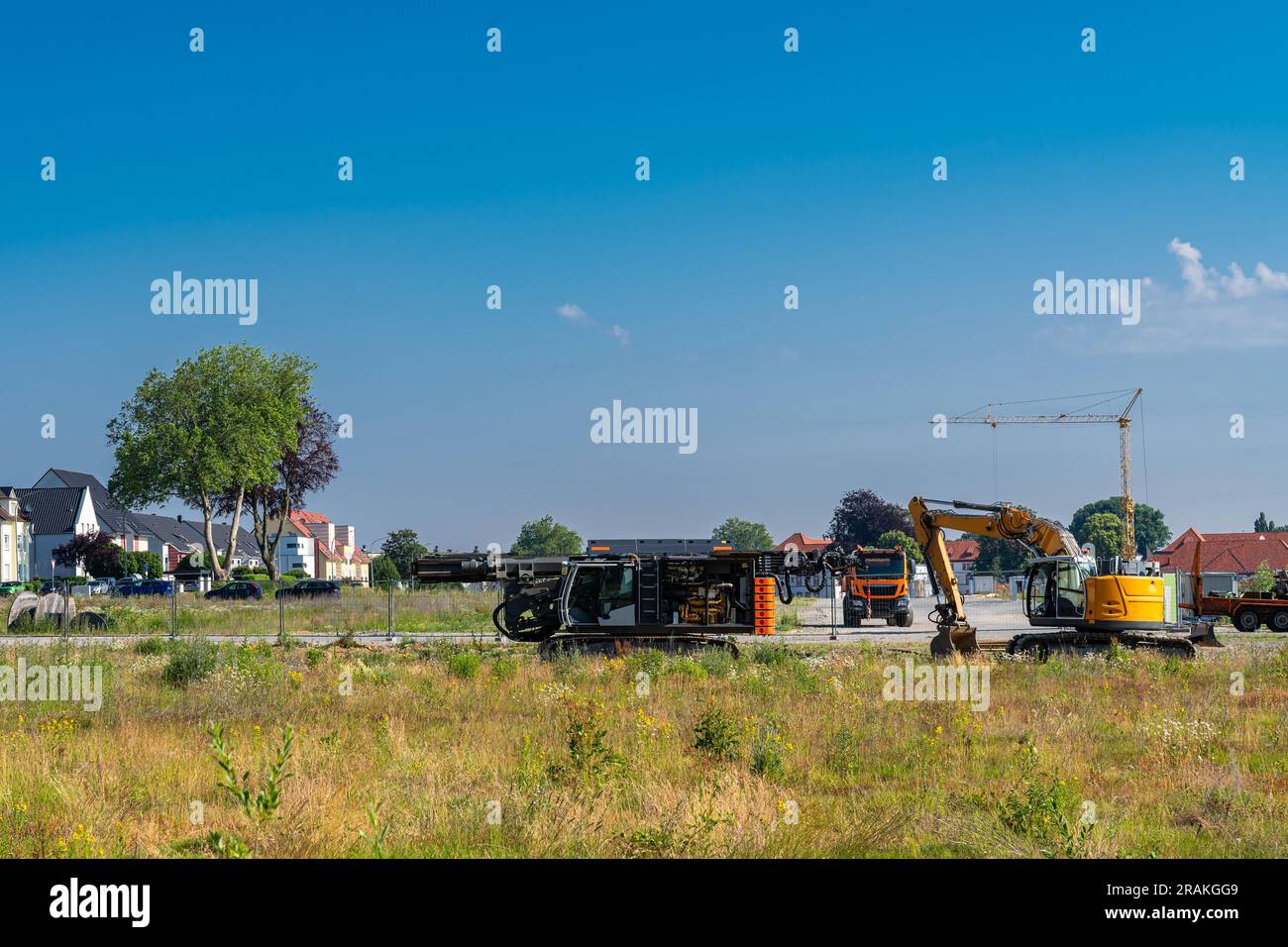 Construction machines and mechanisms ready to work on the construction ...
