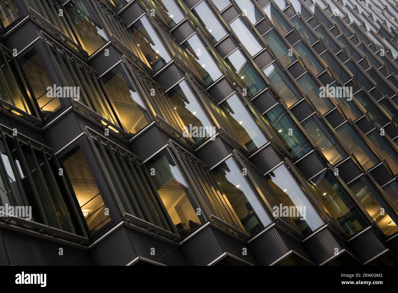 A repeating pattern of office windows Stock Photo - Alamy