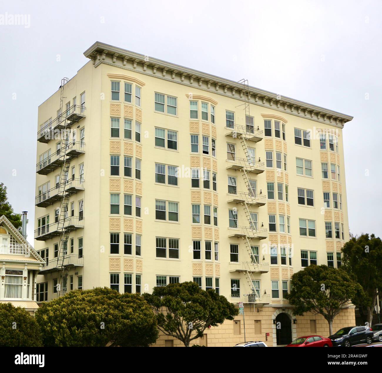 Next to the Painted Ladies 1927 built 6-story apartment building at 700 ...