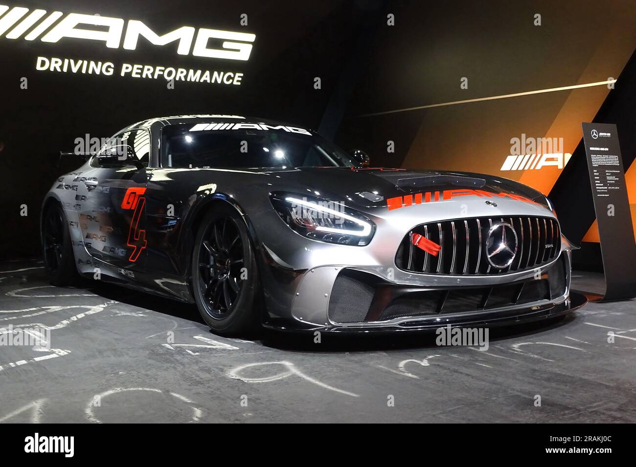 Mercedes gt4 hi-res stock photography and images - Alamy