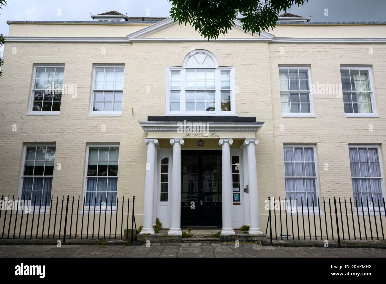 Old bank house hi-res stock photography and images - Alamy