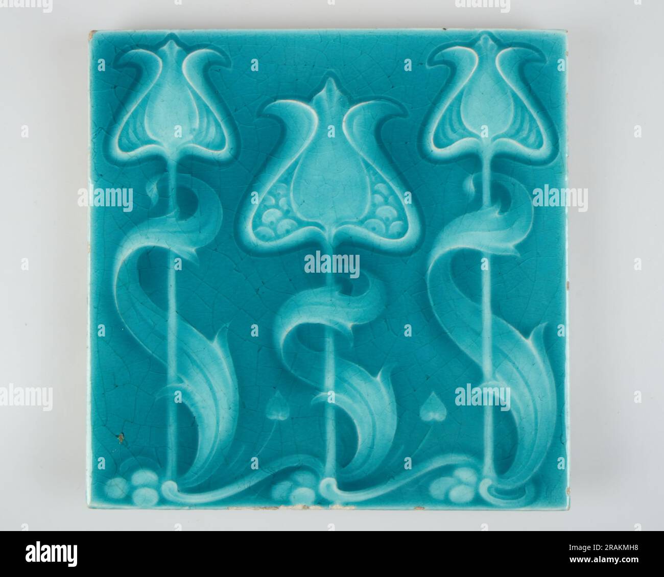 Antique 1900s English H. & R. Johnson Art Nouveau three tulip pottery ...