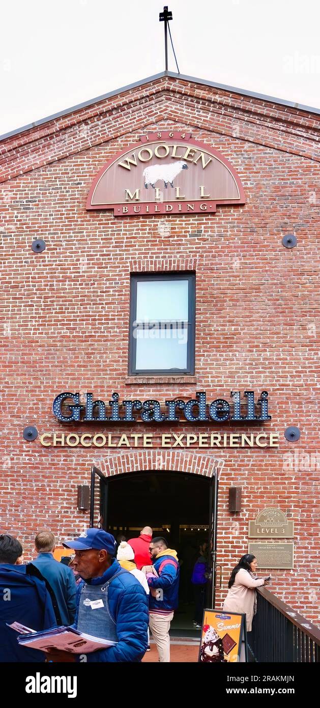 Waiting in line at entrance to the shop of the Ghirardelli Chocolate ...