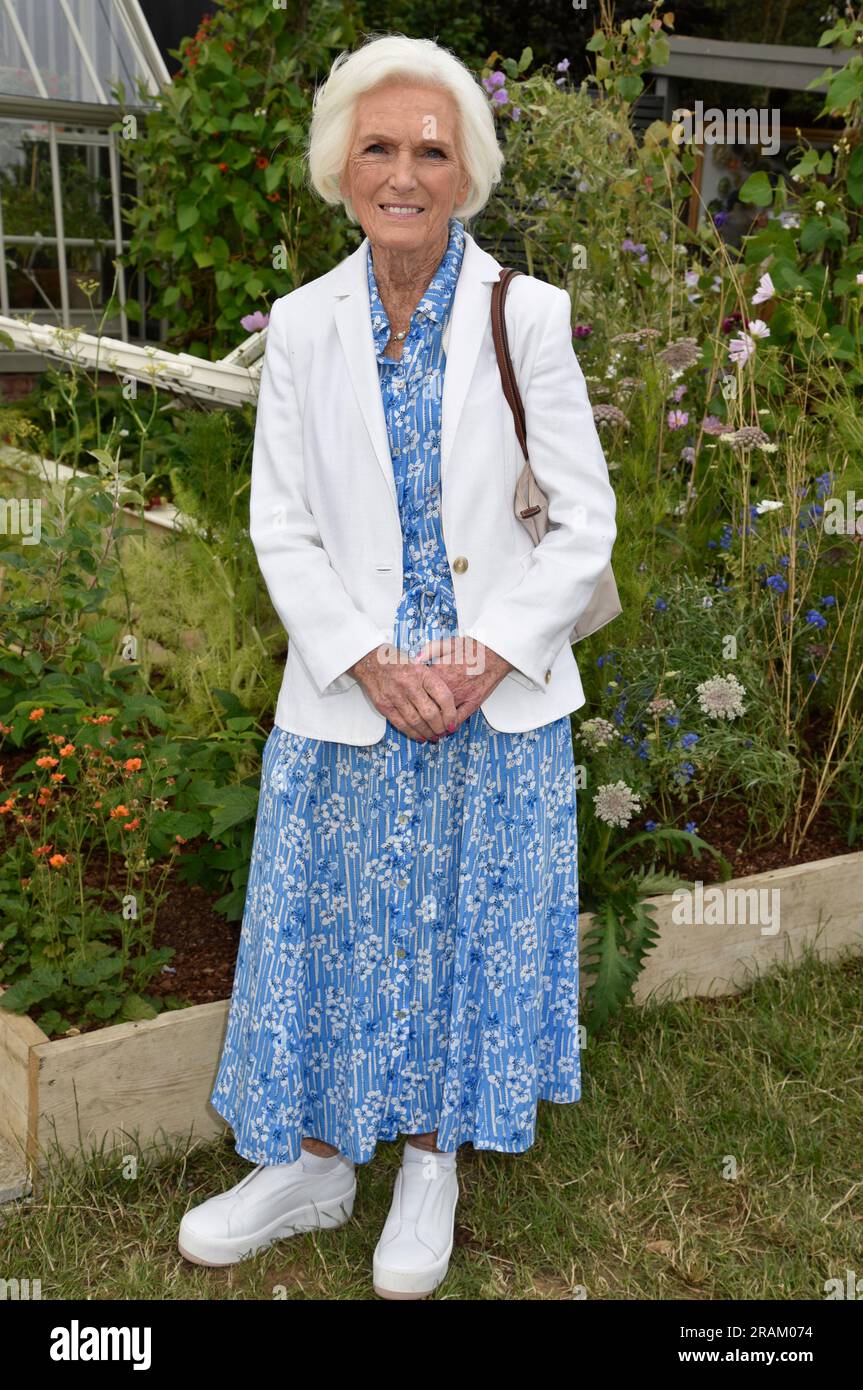 3 July 2023. East Molesey, Surrey, UK. Dame Mary Berry at the 2023 RHS ...