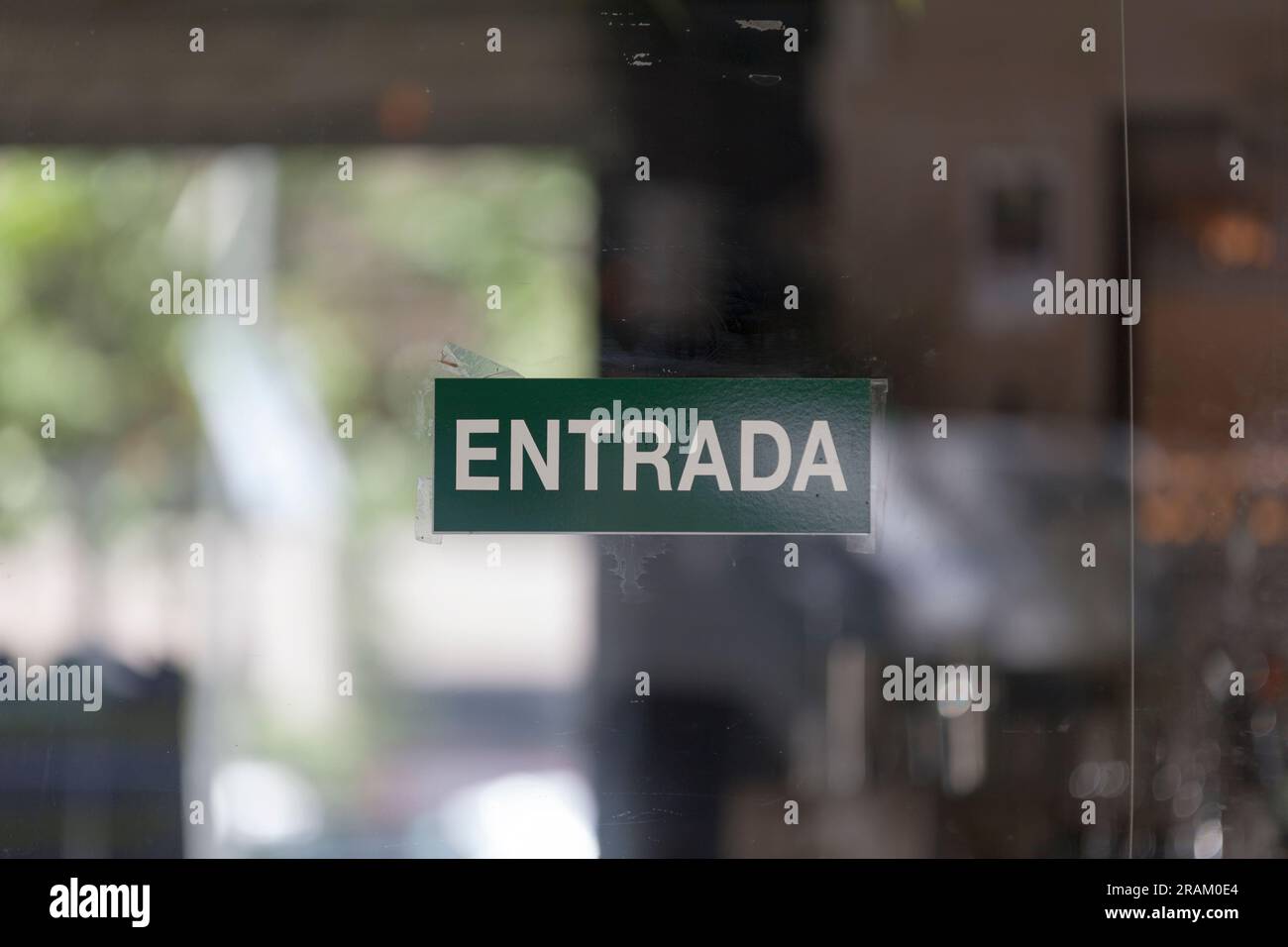 Spanish open sign hanging hi-res stock photography and images - Alamy