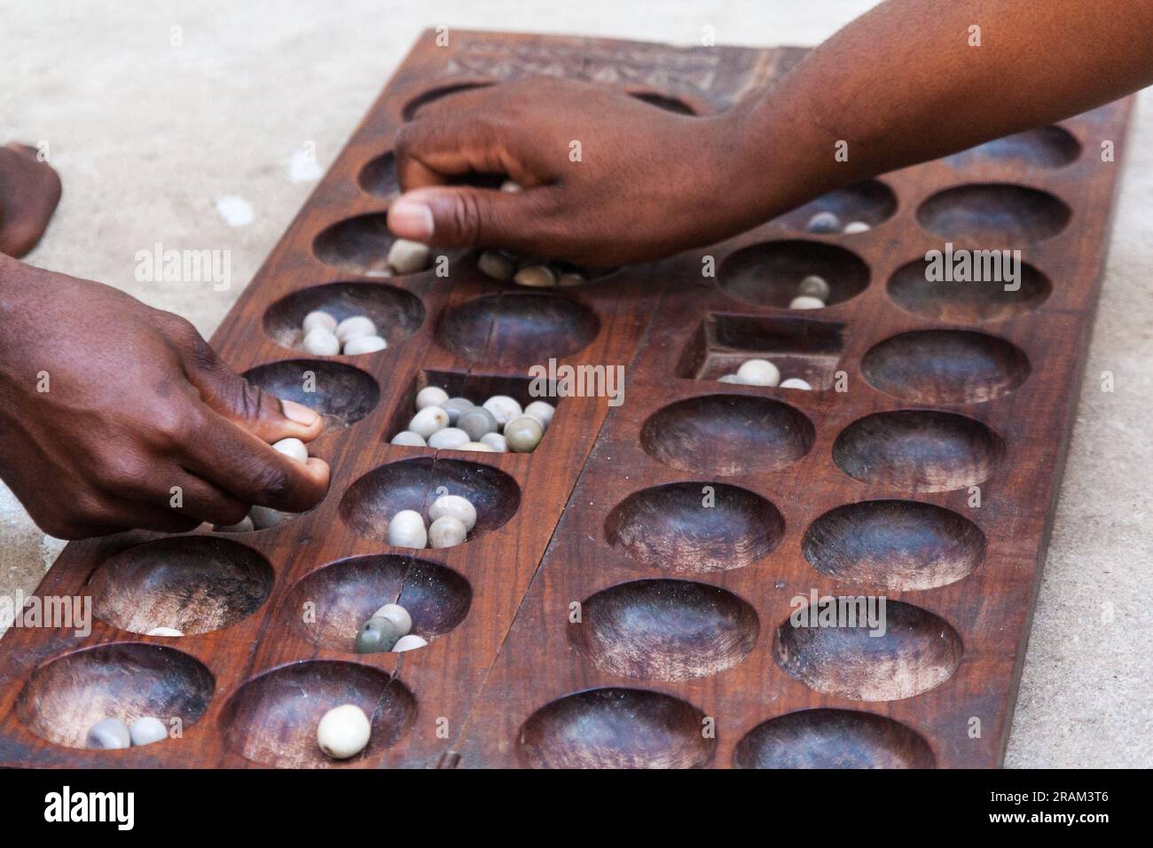 Mancala hi-res stock photography and images - Alamy