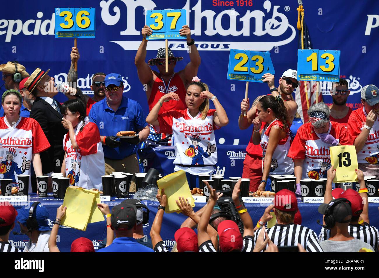 Photo by: NDZ/STAR MAX/IPx 2023 7/4/23 Professional competitive eater Mayo Ebihara and Miki Sudo ...