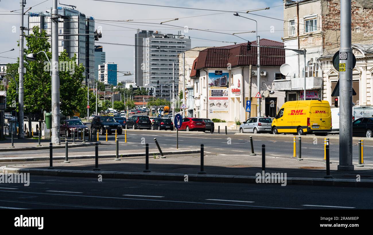Bumper to Bumper - Urban traffic congestion during peak hour in ...