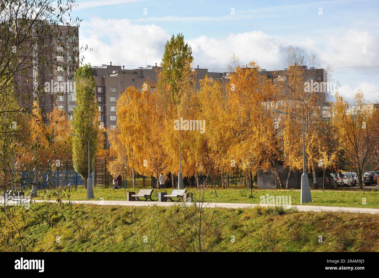 Moscow, Russia - 30 Sept. 2000. Golden autumn at Zelenograd Stock Photo ...