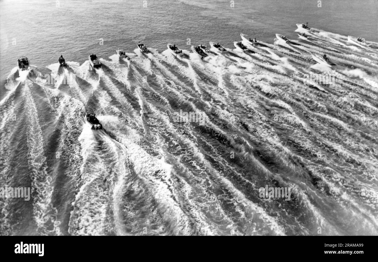 Miami, Florida: April 14, 1961. The start of the 160 mile Miami to ...