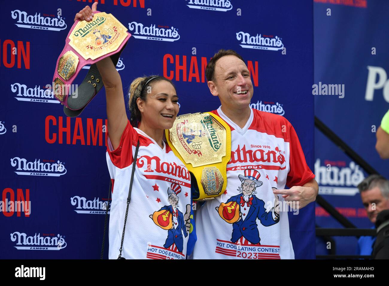 Photo by: NDZ/STAR MAX/IPx 2023 7/4/23 Professional competitive eaters ...