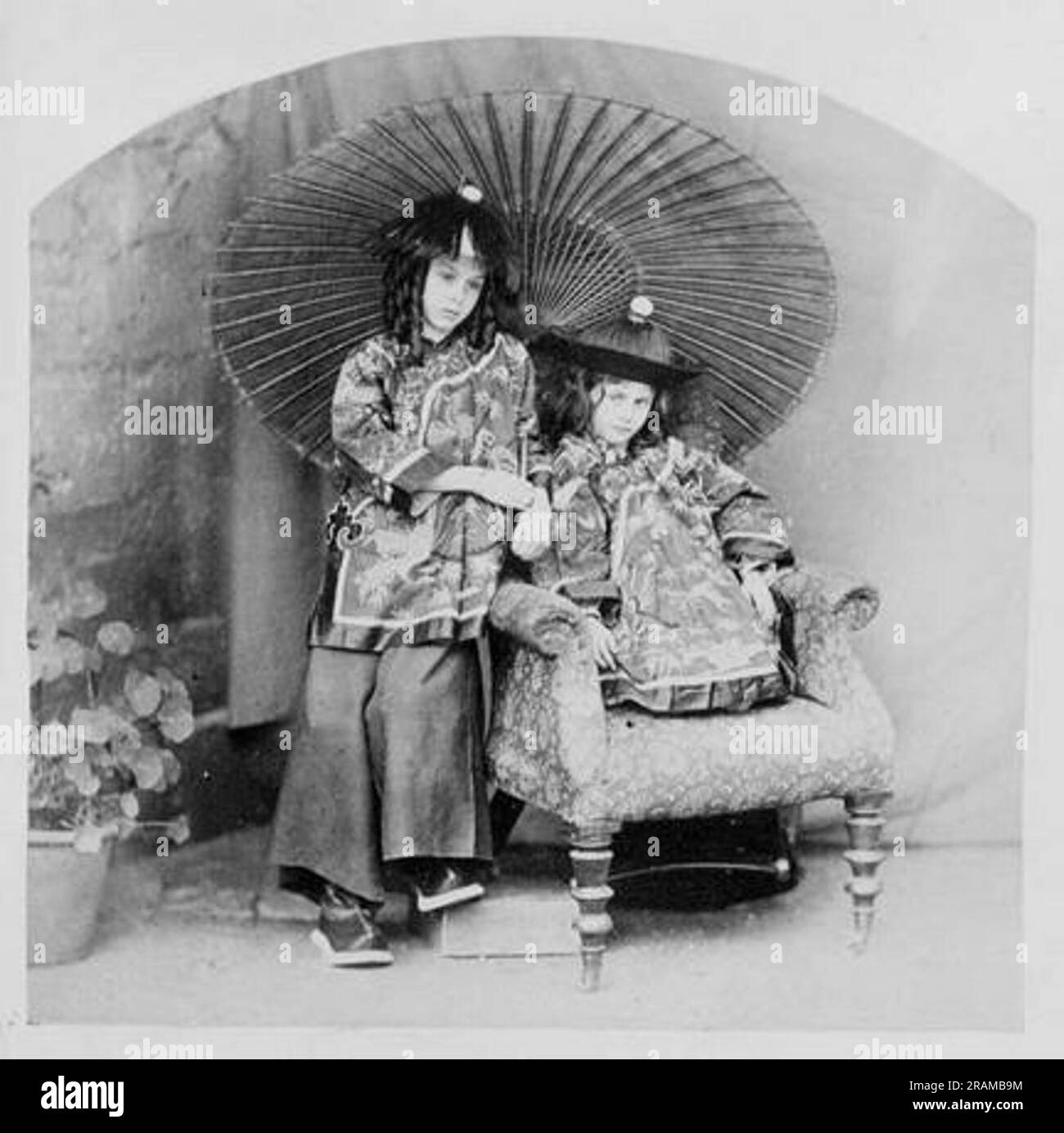 Chinamen hi-res stock photography and images - Alamy