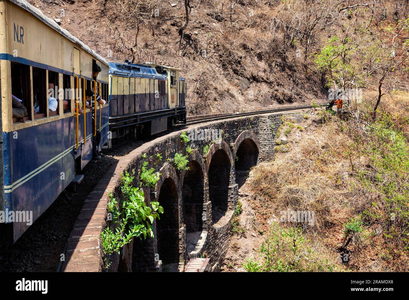 Kalka shimla railcar hi-res stock photography and images - Alamy