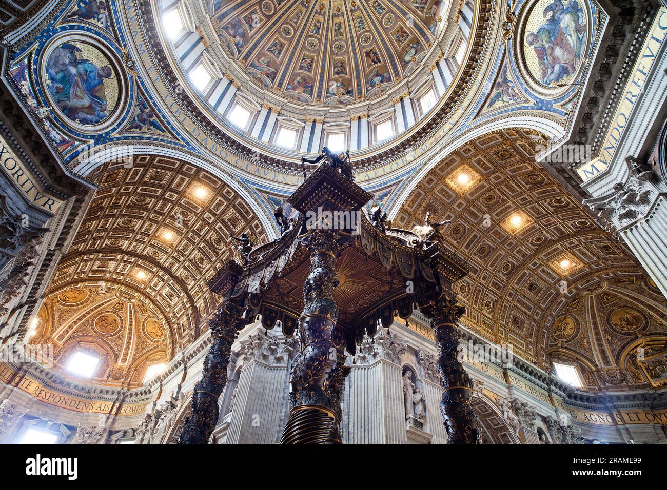 Bernini canopy, St. Peter's Basilica, San Pietro, Vatican, Vatican City ...