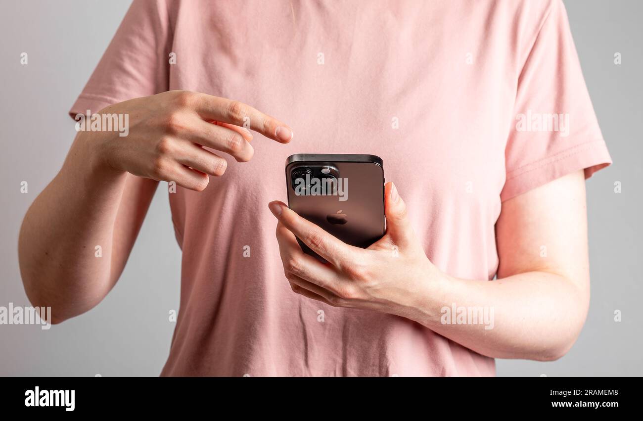 Finger scrolling hi-res stock photography and images - Alamy