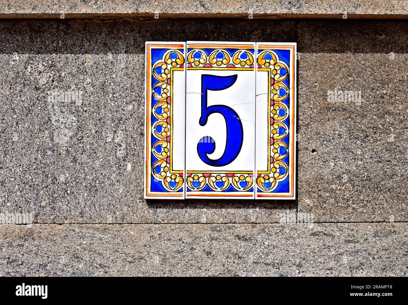 Number five 5 street hi-res stock photography and images - Alamy