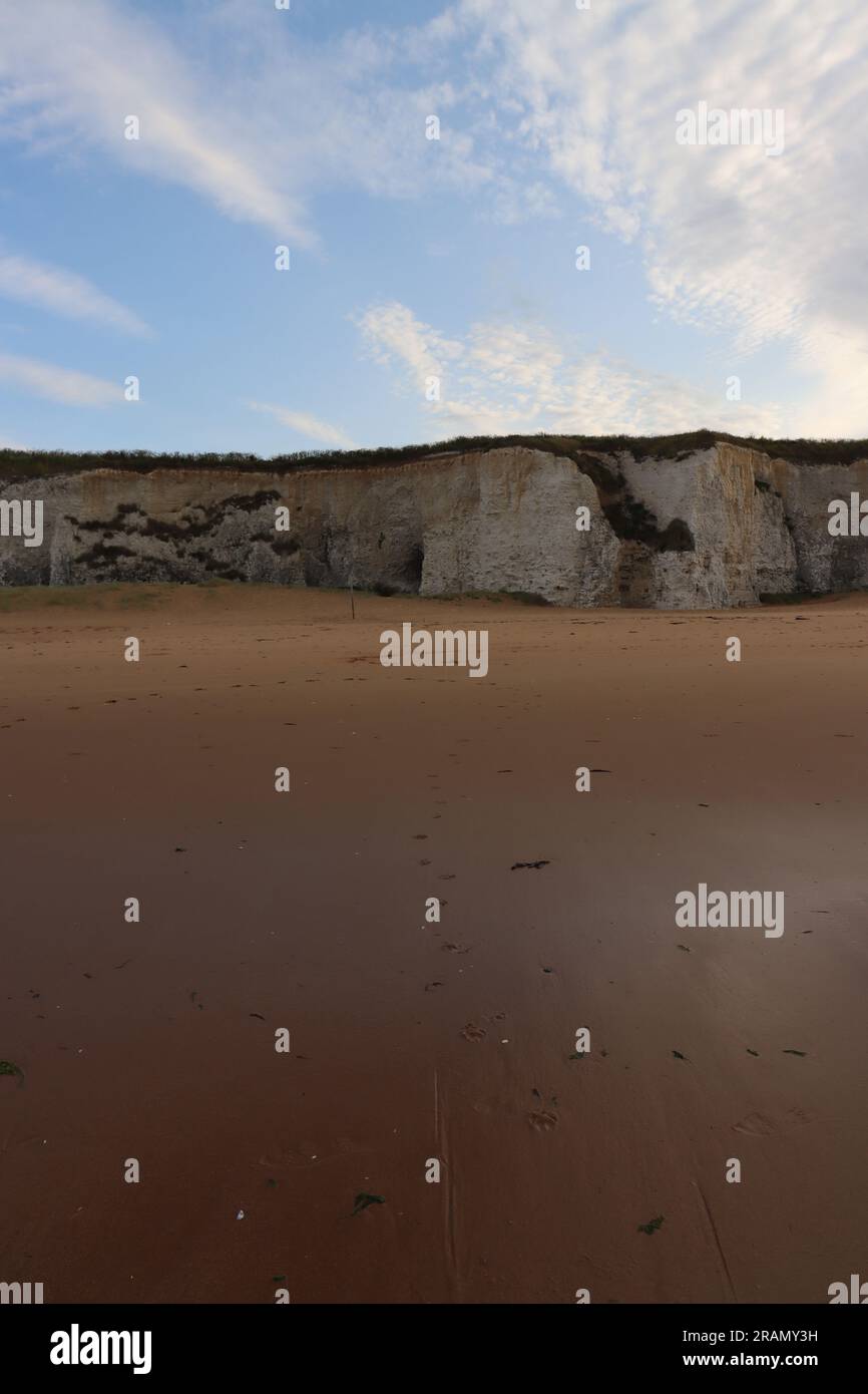 White Chalk Cliffs at Botany Bay beach, in Broadstairs, in Kent, UK ...