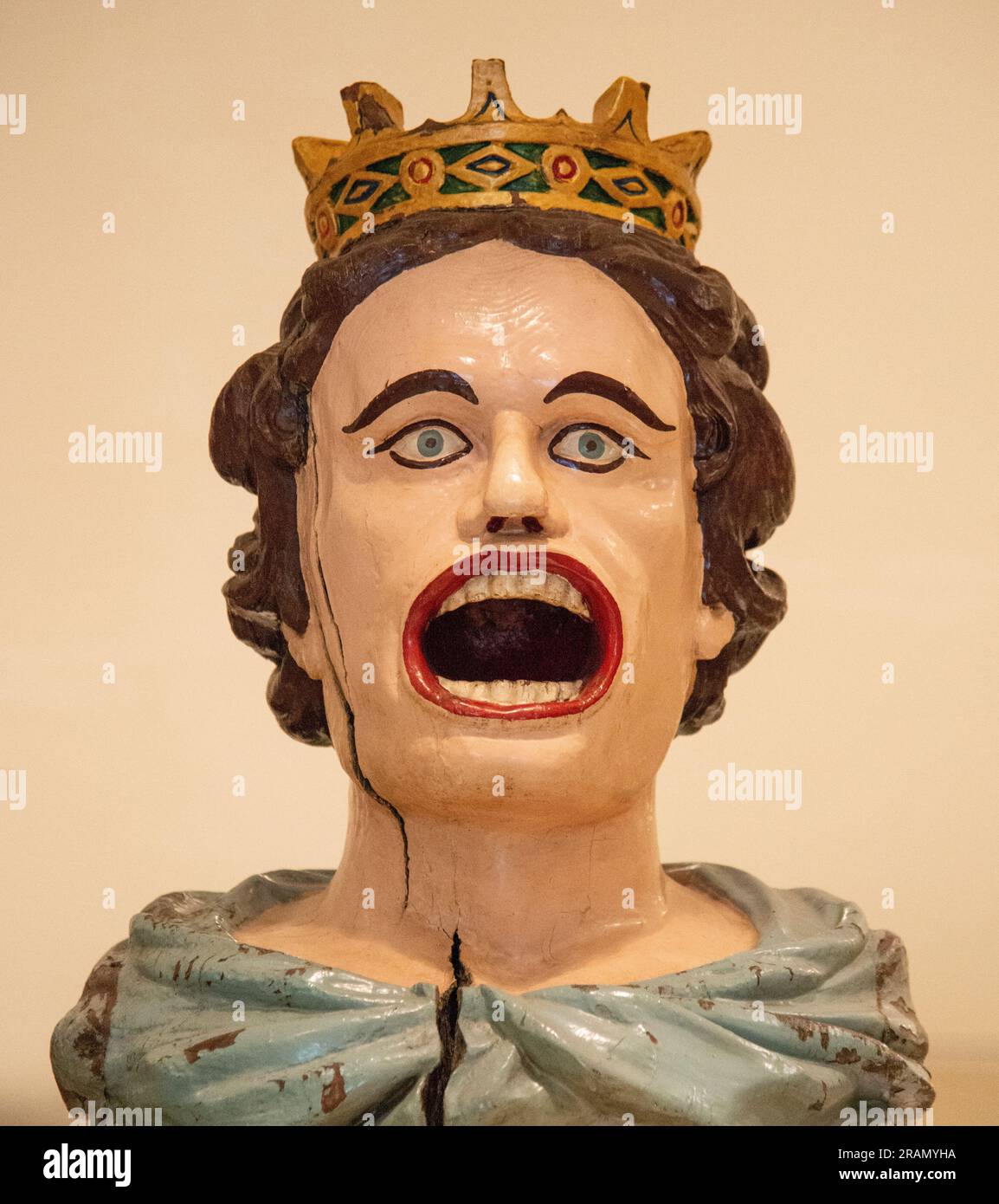 king or queen wooden gaper used outside a Dutch pharmacy that mimic ...