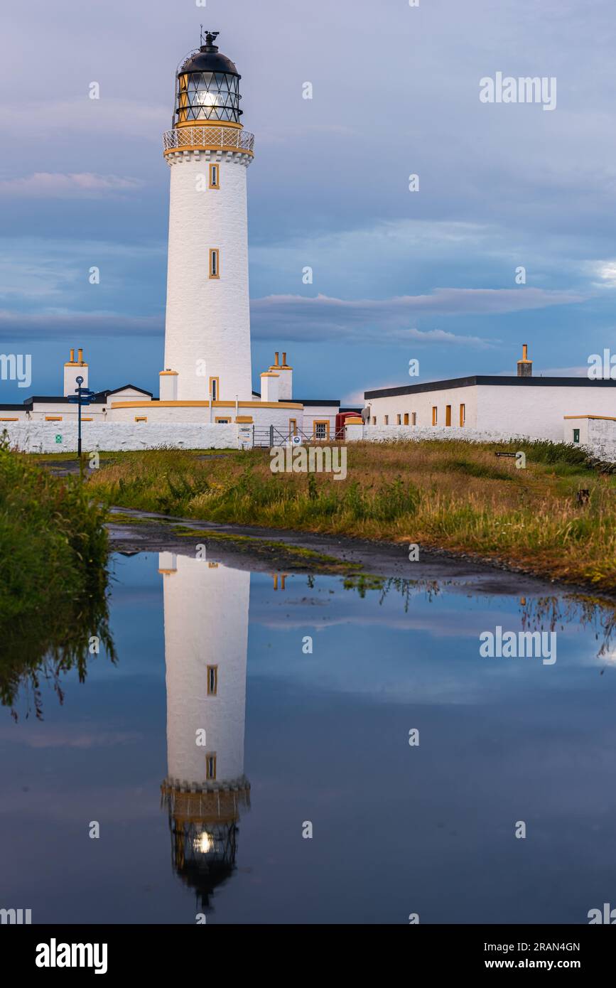 Sunset over Mull of Galloway Lighthouse, Mainland Scotland, UK Stock ...