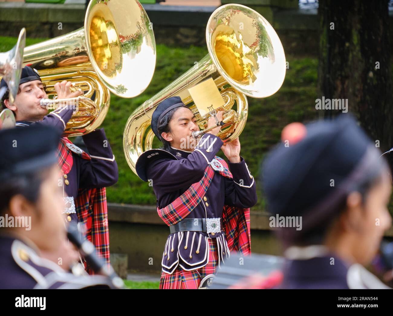Governor livingston highlander band hi-res stock photography and images ...
