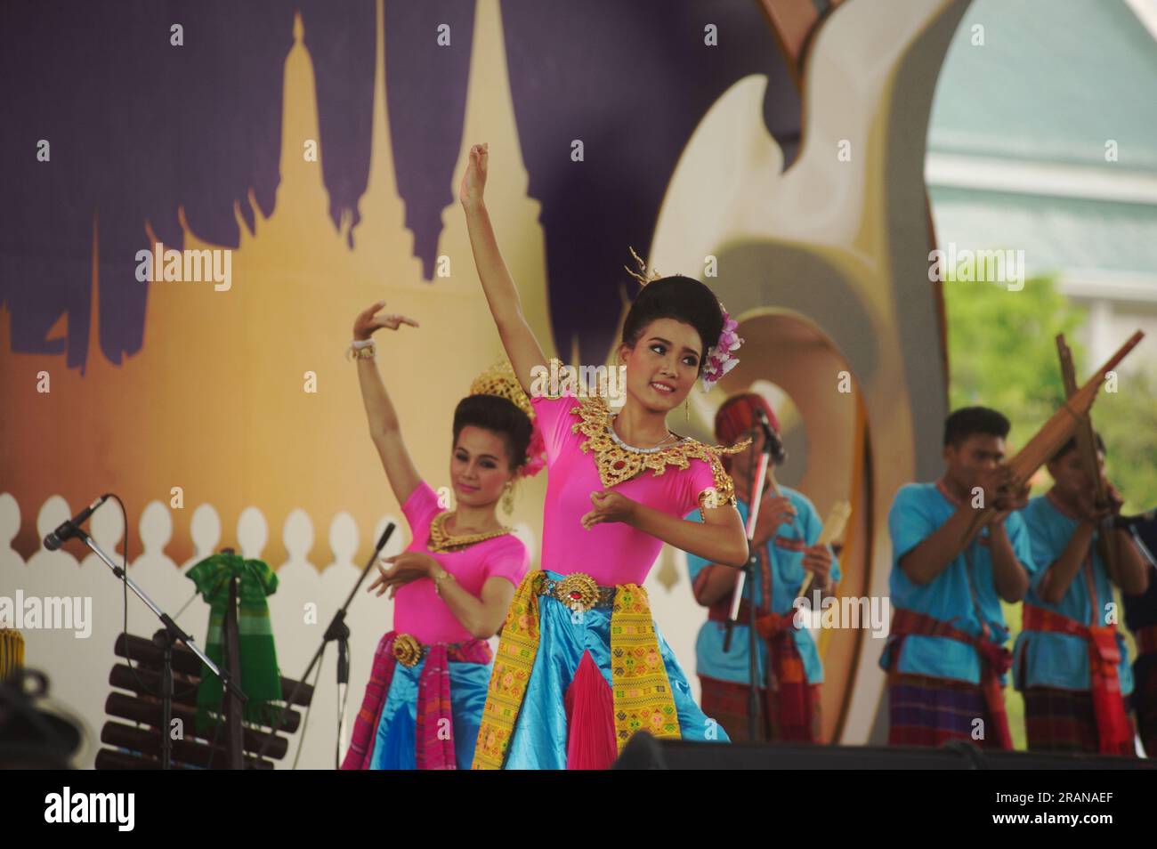 Unidentified of beautiful dancers perform a tourist show. At the Thai ...