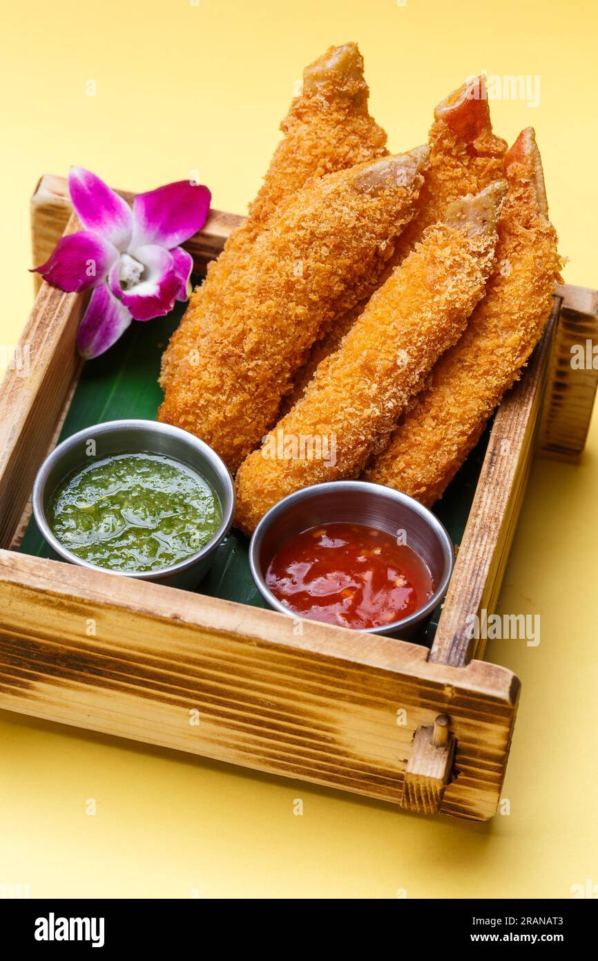 Fried crab claws, Thai food style Stock Photo - Alamy