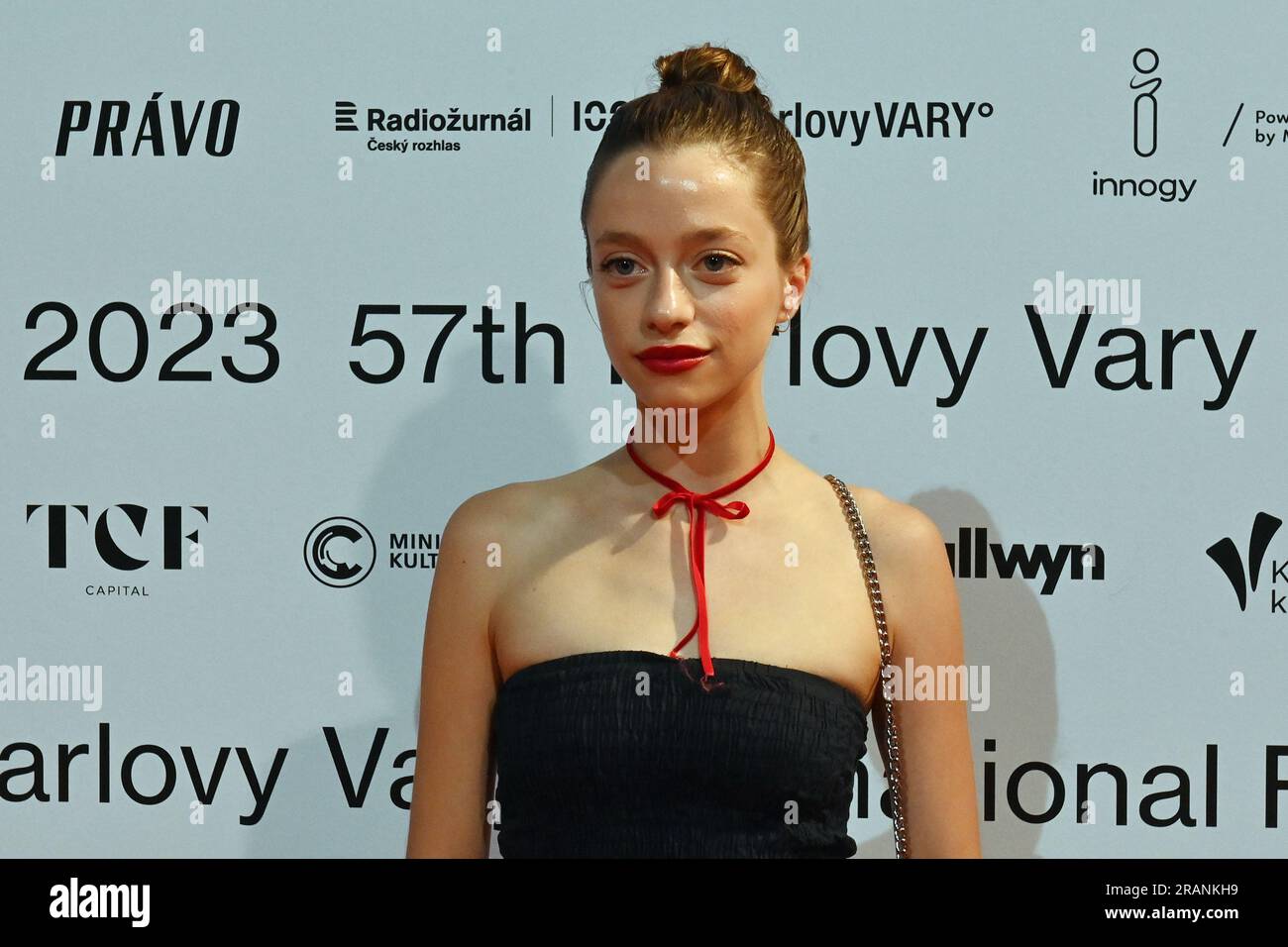 Les chambres rouges hi-res stock photography and images - Alamy