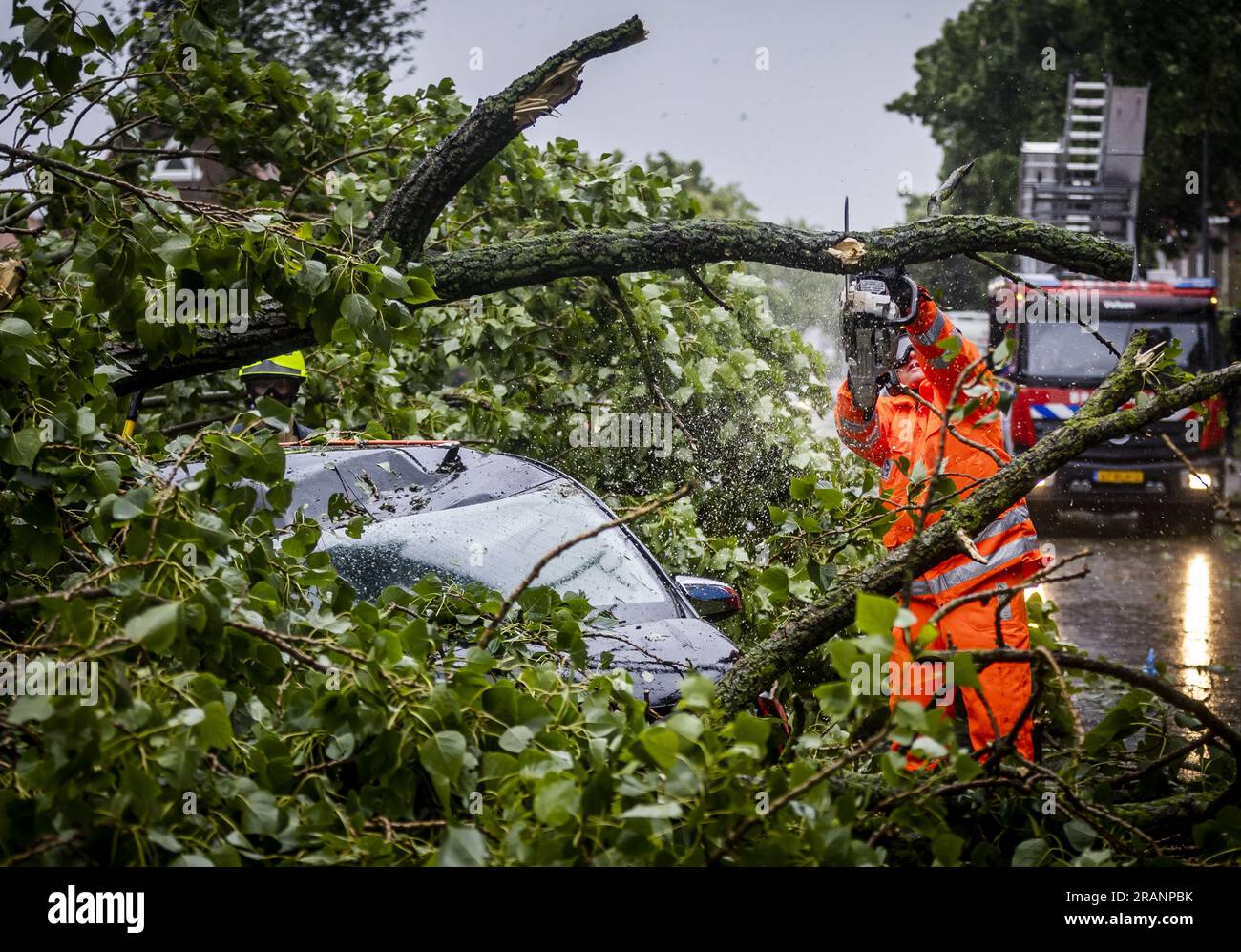 Zomerstorm hi-res stock photography and images - Alamy