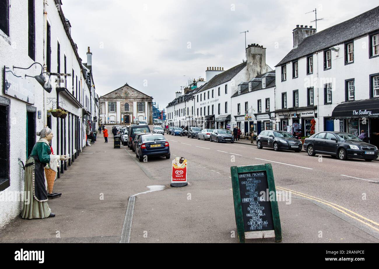 Inveraray high Street Stock Photo - Alamy