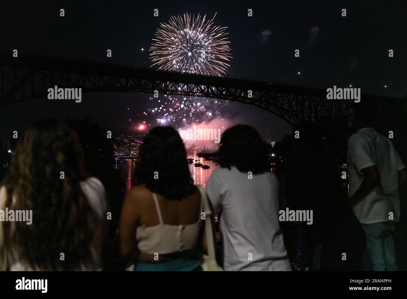 Seattle 4 july fireworks hi-res stock photography and images - Alamy