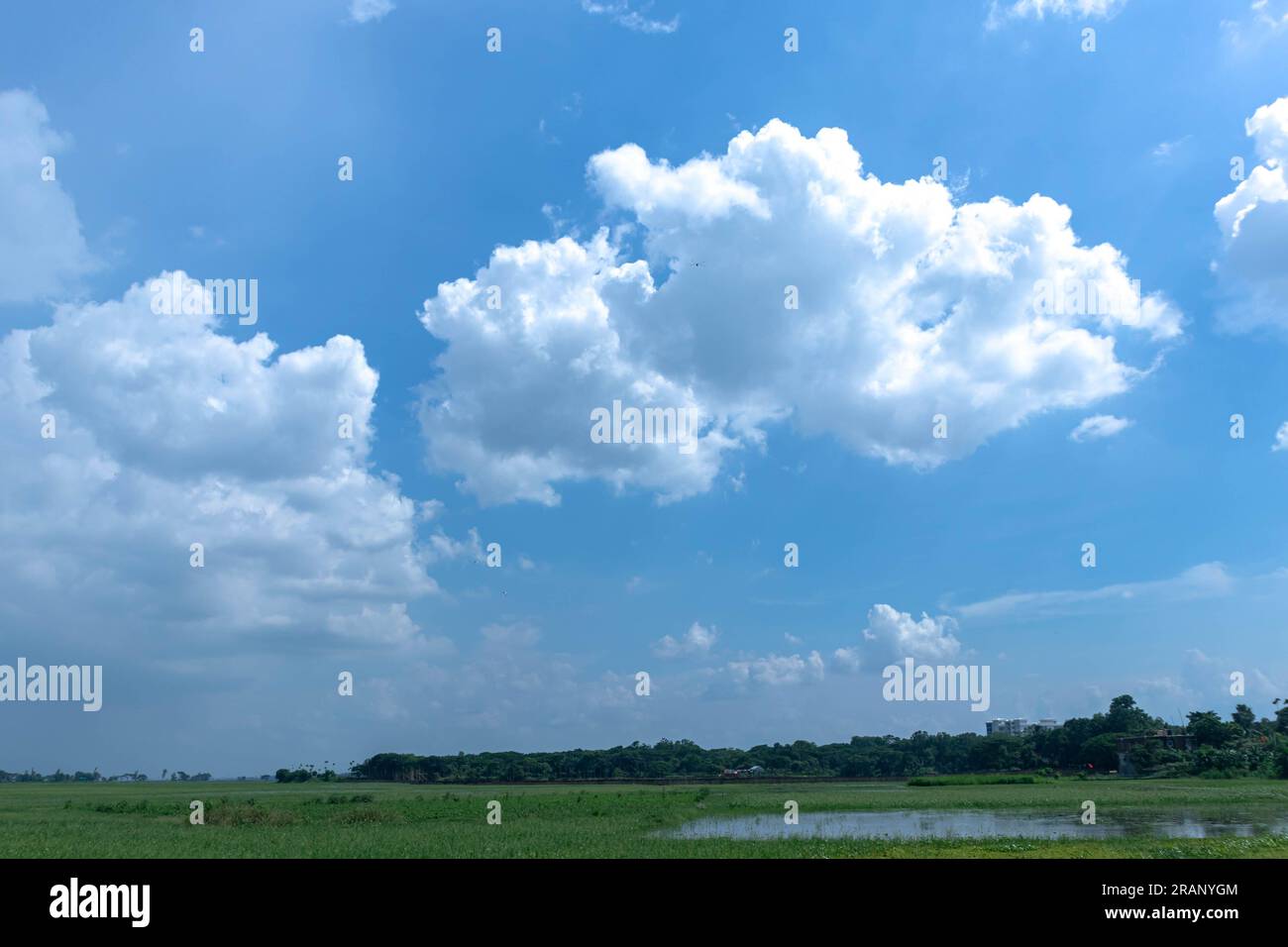 Cloudy sky in summer HD Images Stock Photo - Alamy