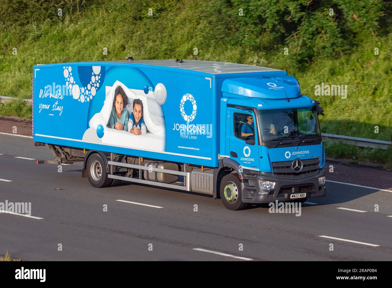 JOHNSONS HOTEL LINE, Rigid Blue White Mercedes-Benz Actros 1842 Diesel ...