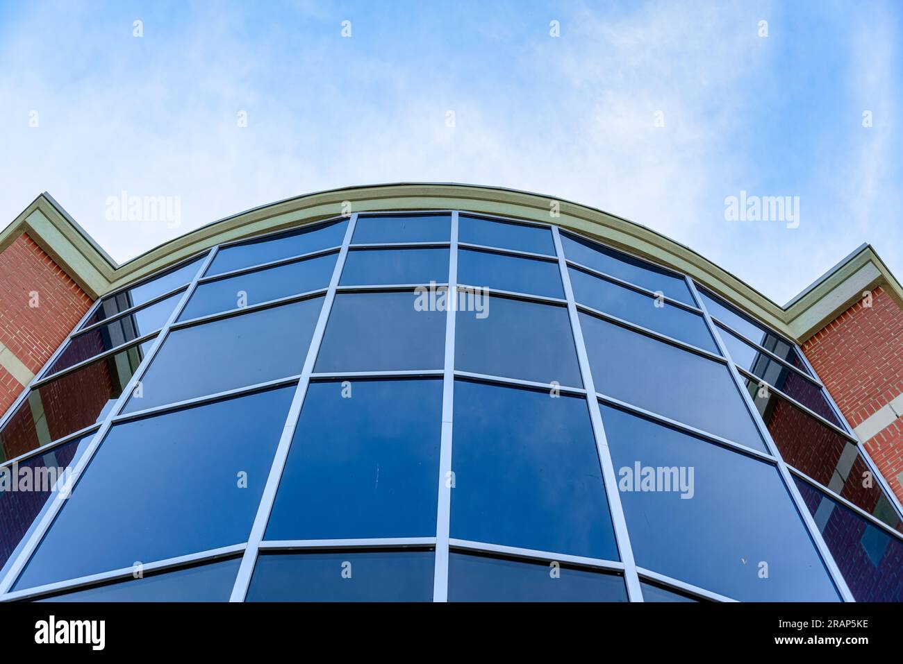 Commercial building exterior hi-res stock photography and images - Alamy