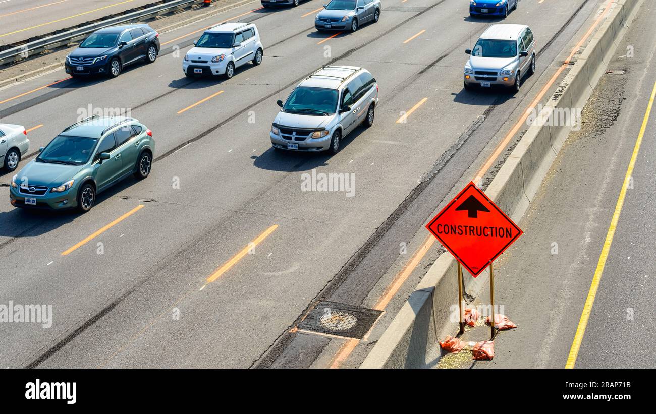 Canadian construction sign hi-res stock photography and images - Alamy