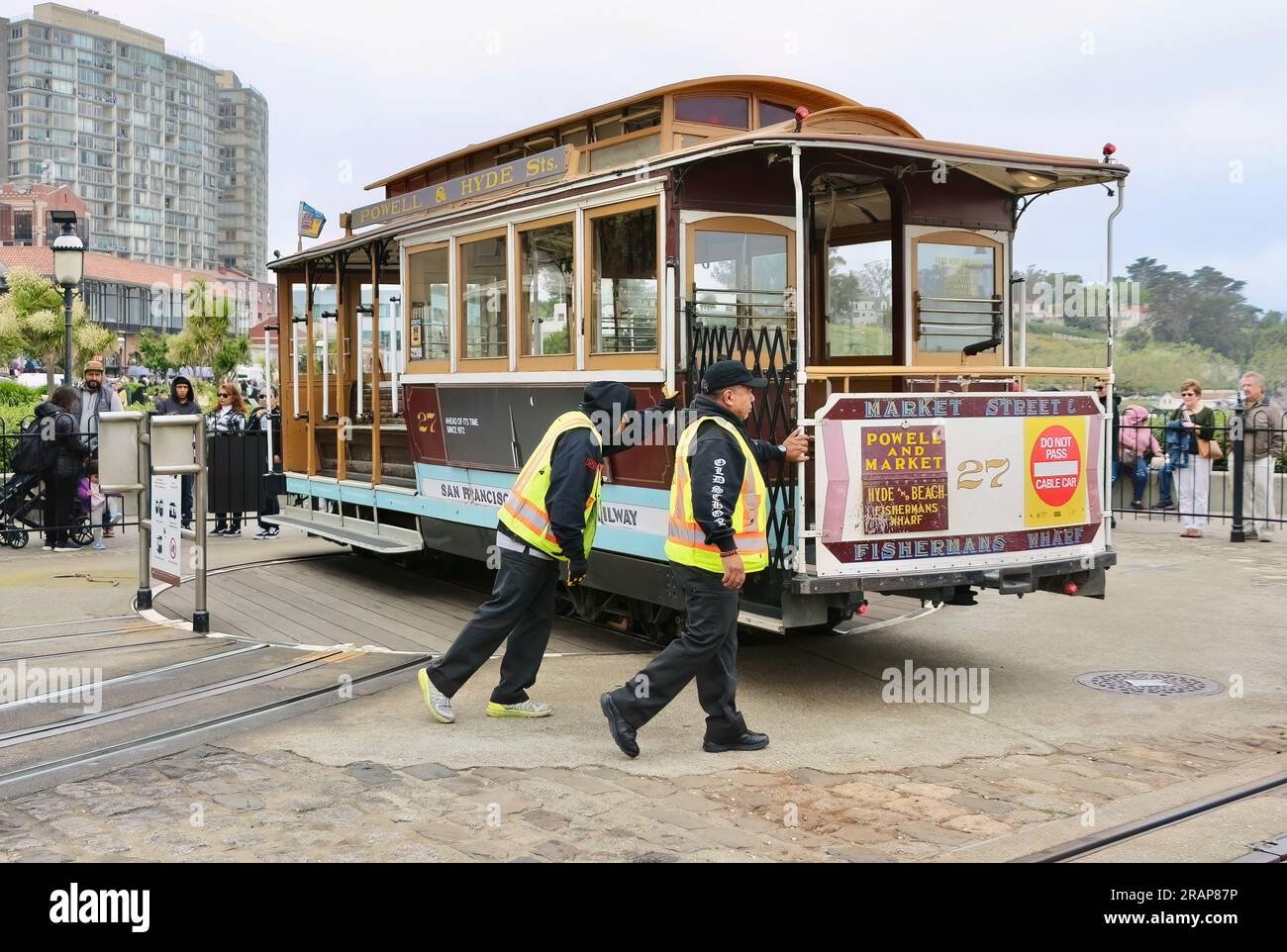 Antique cable car being pushed round at the Powell/Hyde Cable Car ...