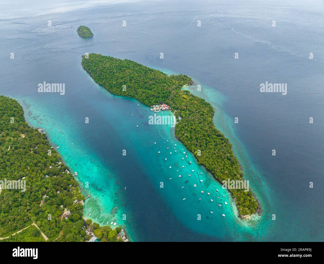 Tropical islands with beaches and lagoons. Rubiah Island and Weh Island ...