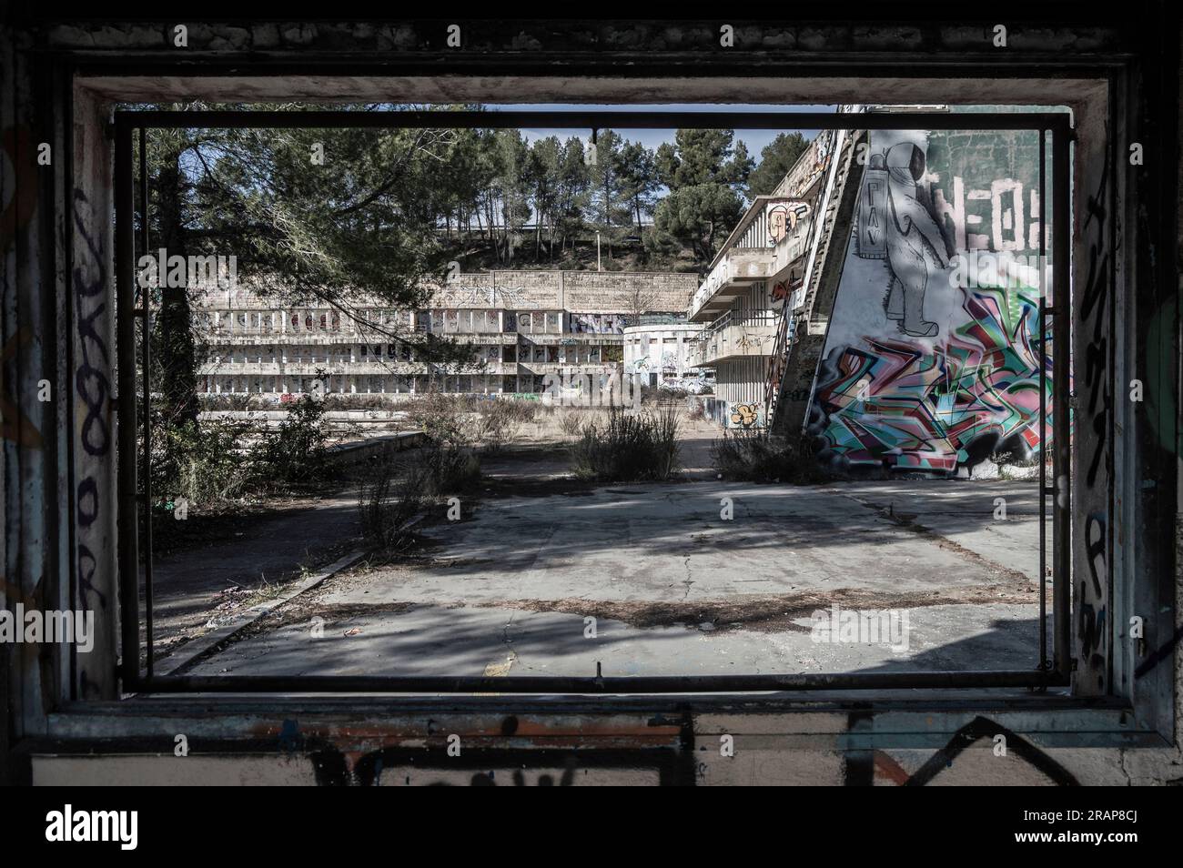 Out decrepit hi-res stock photography and images - Alamy
