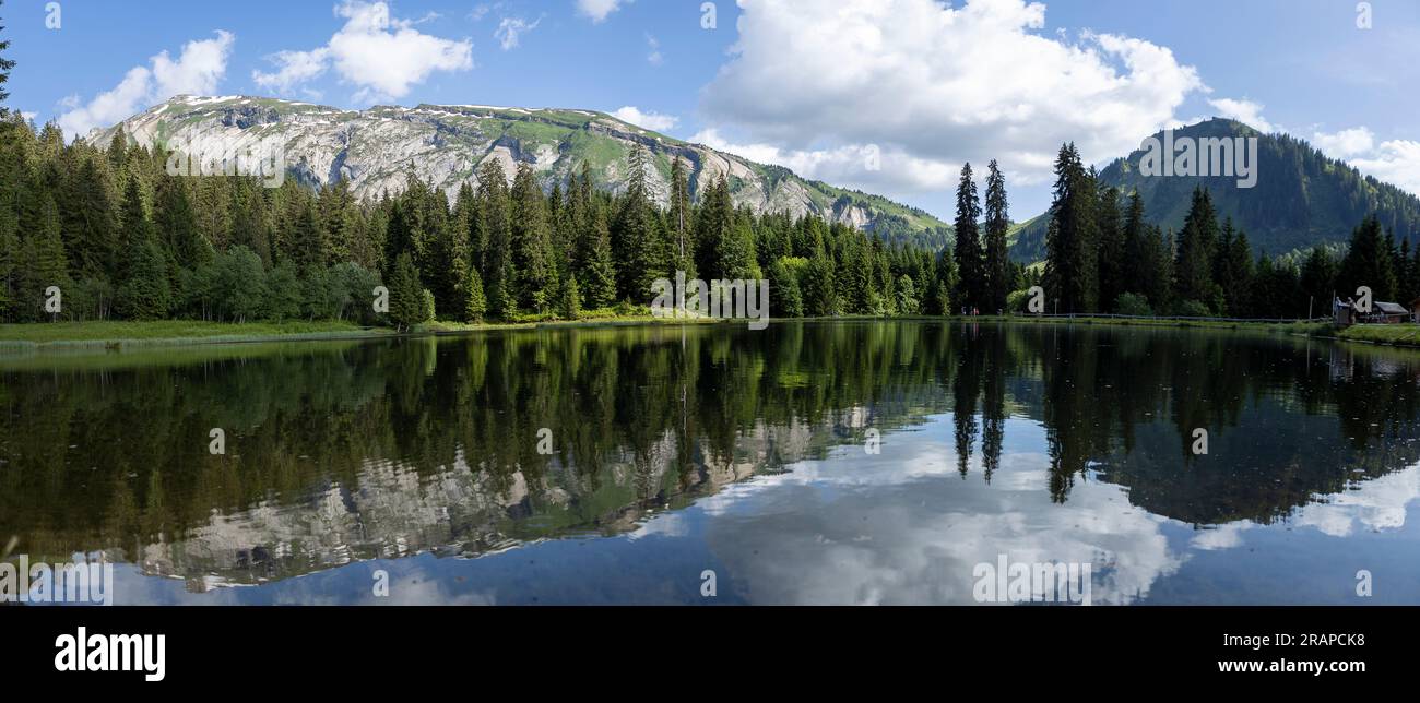 Wide panorama of Gold miners lake or Lac des Mines d'Or with still ...