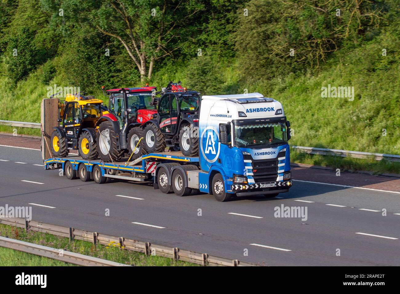 Max100 low loader hi-res stock photography and images - Alamy
