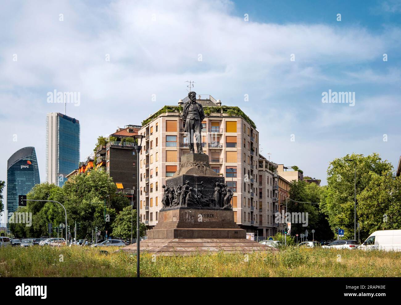 Giuseppe verdi sculpture monument hi-res stock photography and images ...