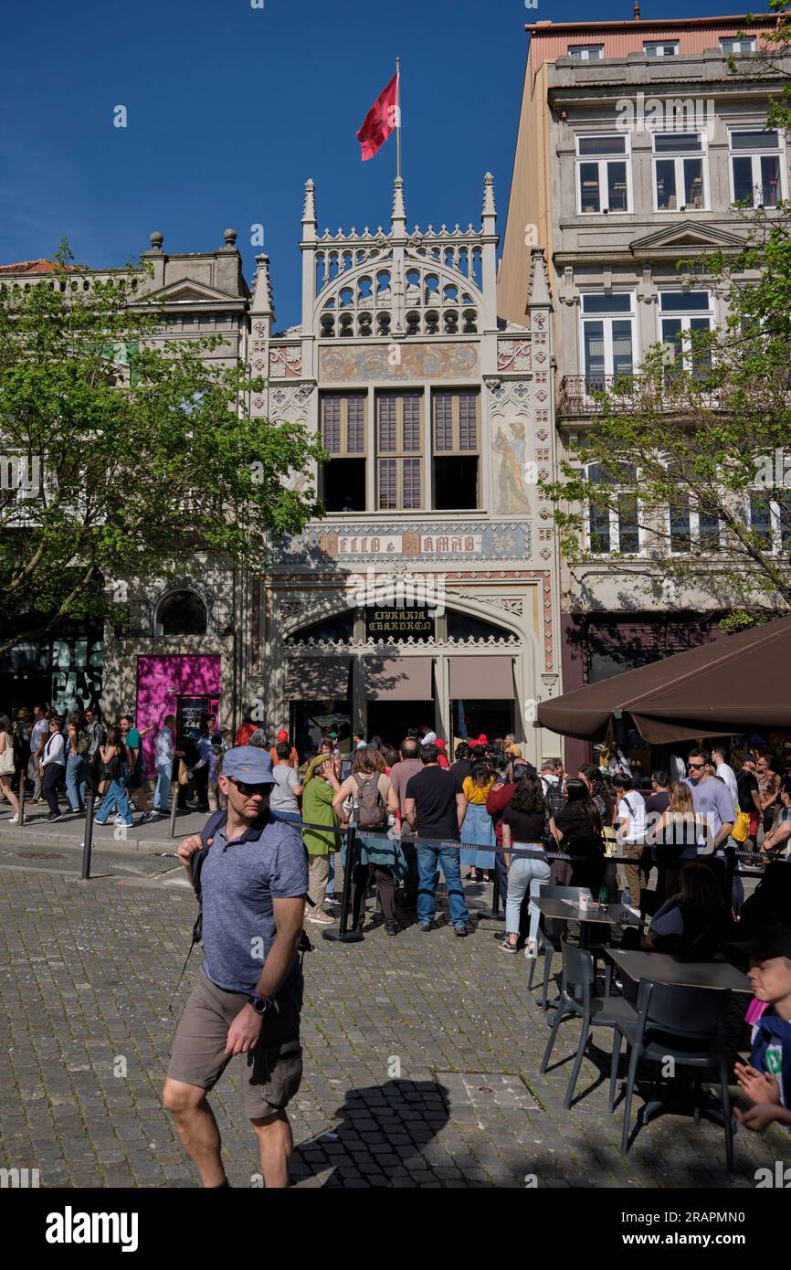 Iconic bookstore hi-res stock photography and images - Alamy